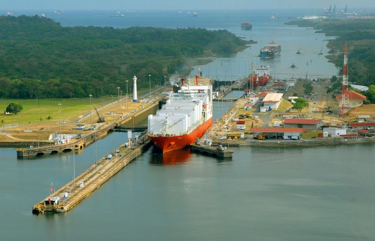 Panama Canal [Full Transit] boat tour | Panama Canal Tours